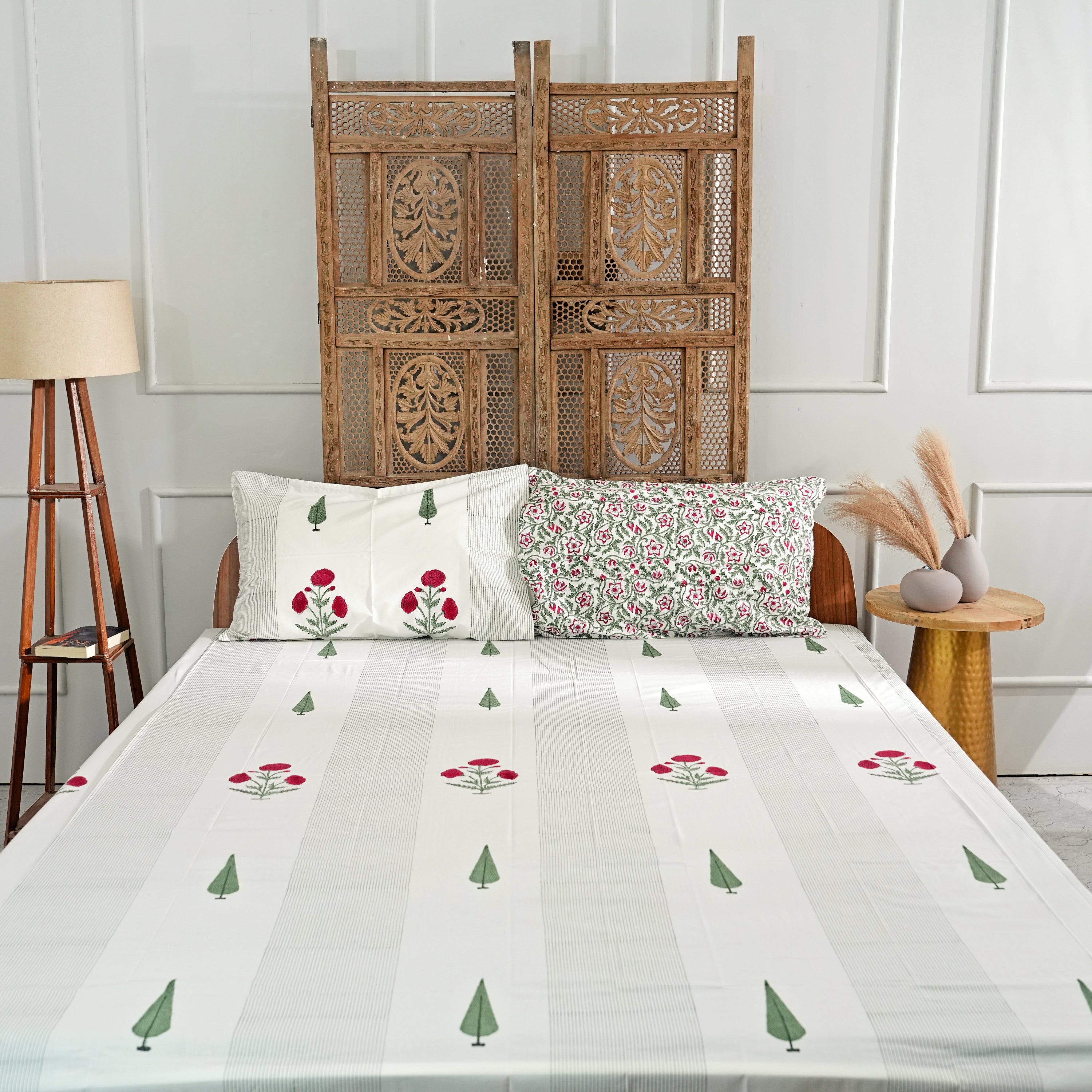 Cypress & Poppy Paradise Block Print Bedsheet Set – Altaire Homes